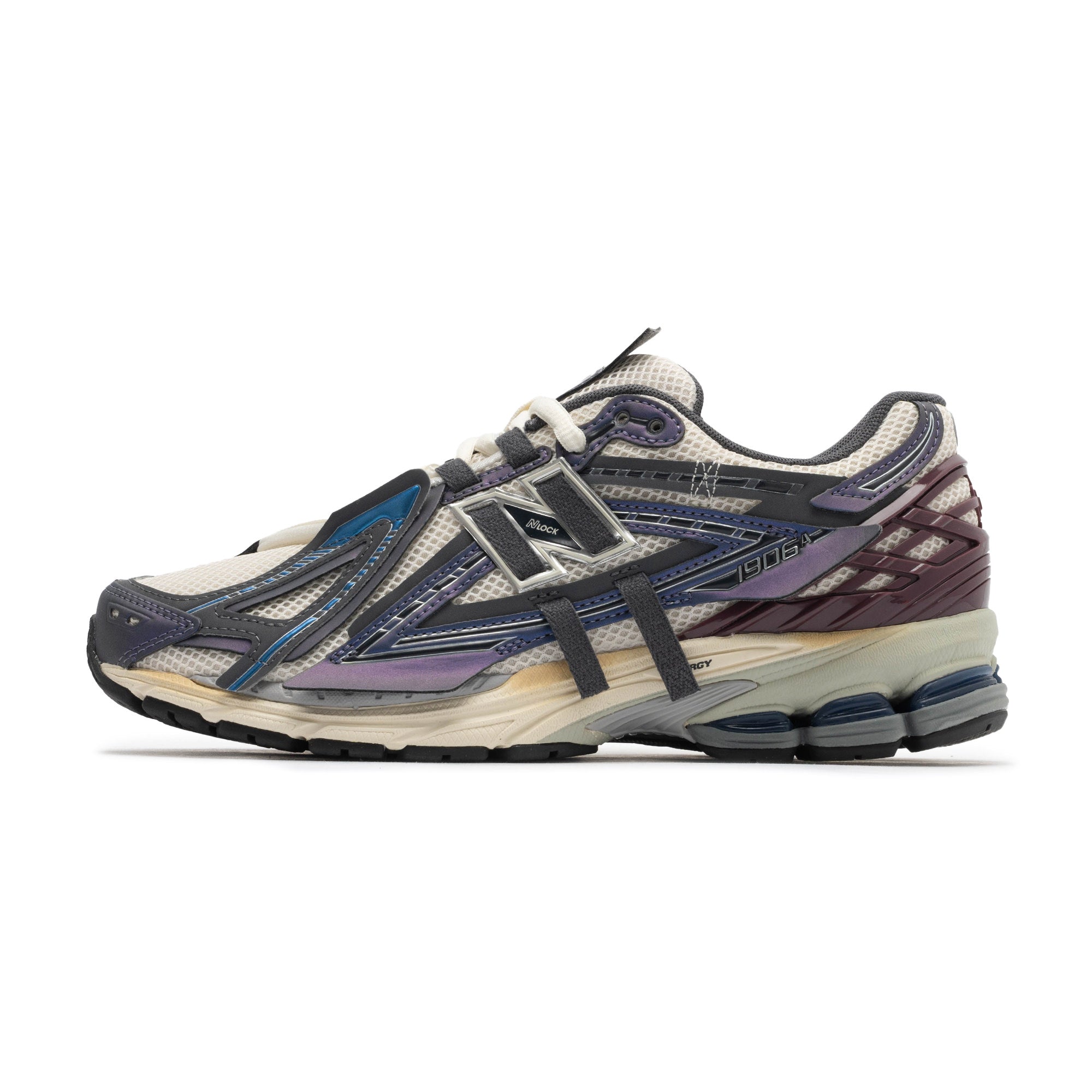 New Balance – Capsule