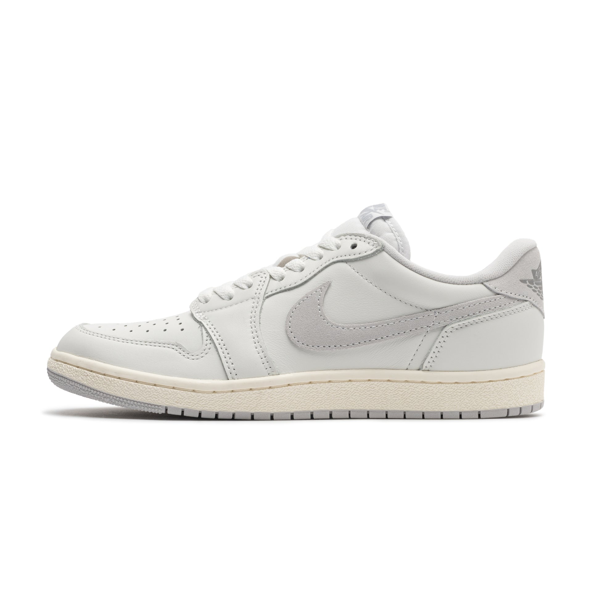 Jordan – Page 3 – Capsule